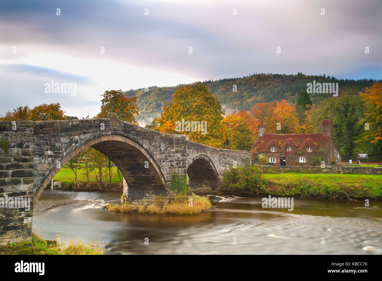 Llanrwst bridge hi-res stock photography and images - Alamy