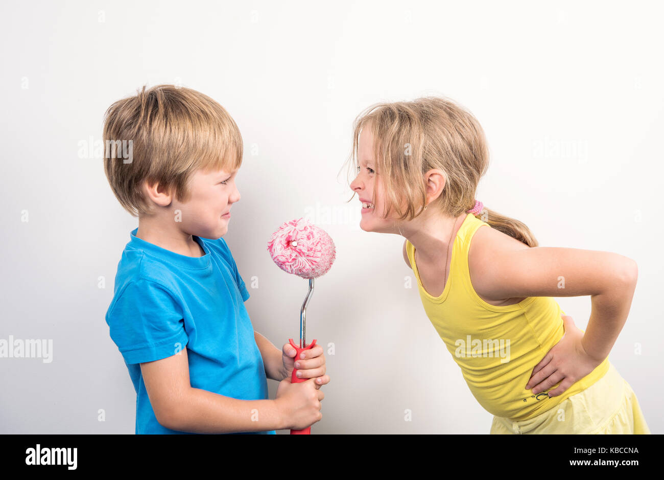 children argue during the repair Stock Photo - Alamy