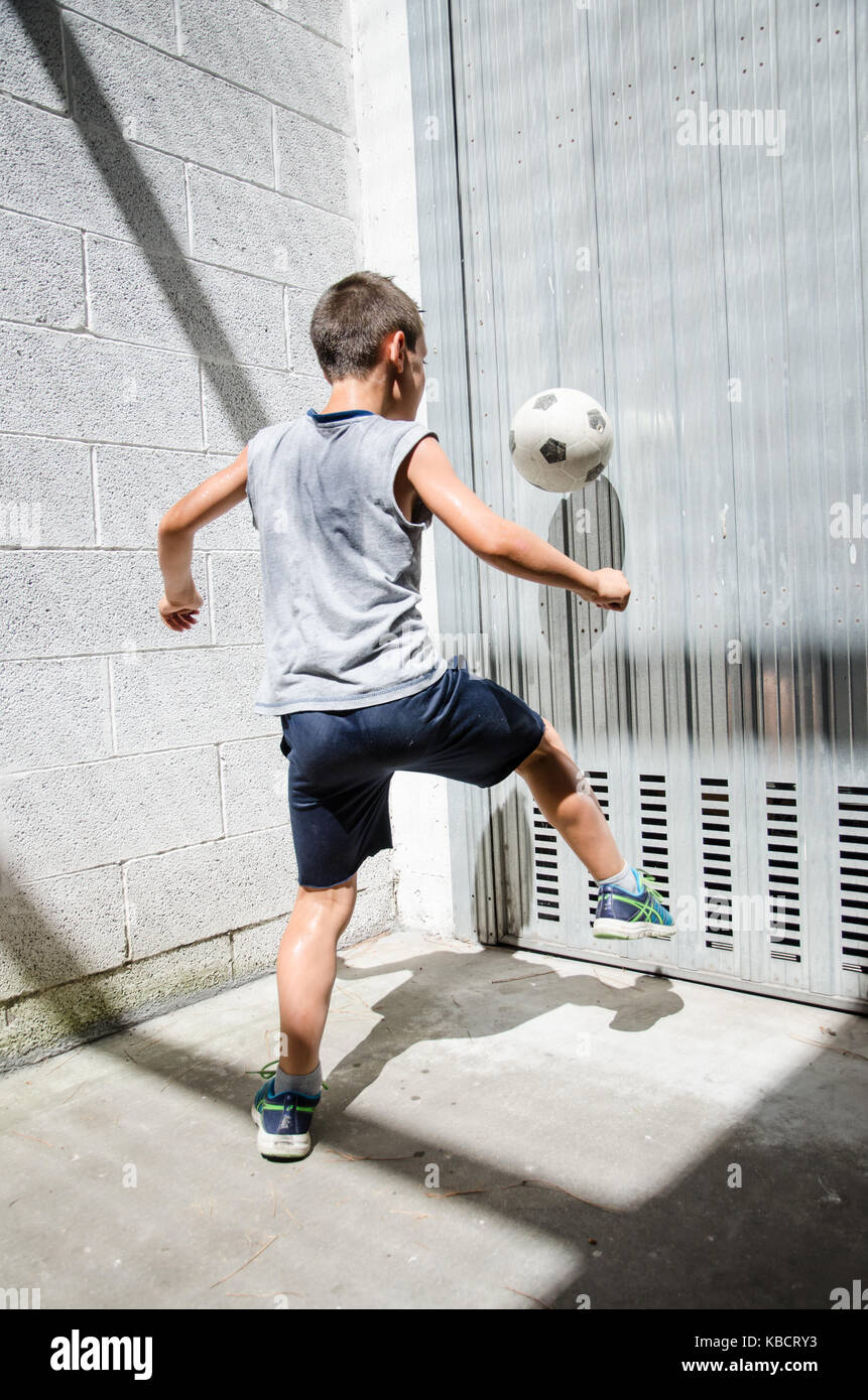 Lonely player hi-res stock photography and images - Alamy