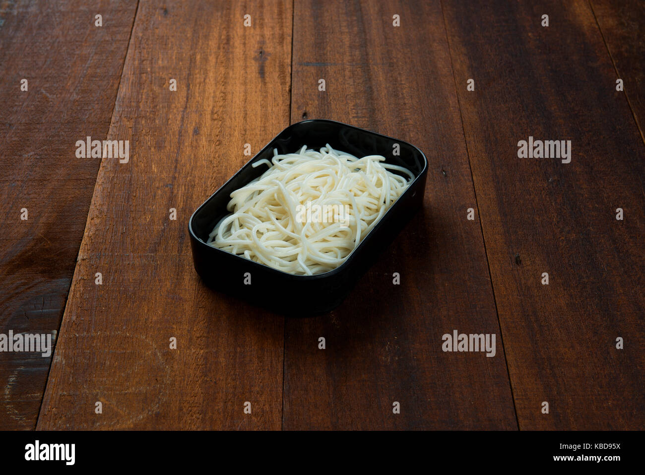 raw white noodle Stock Photo - Alamy
