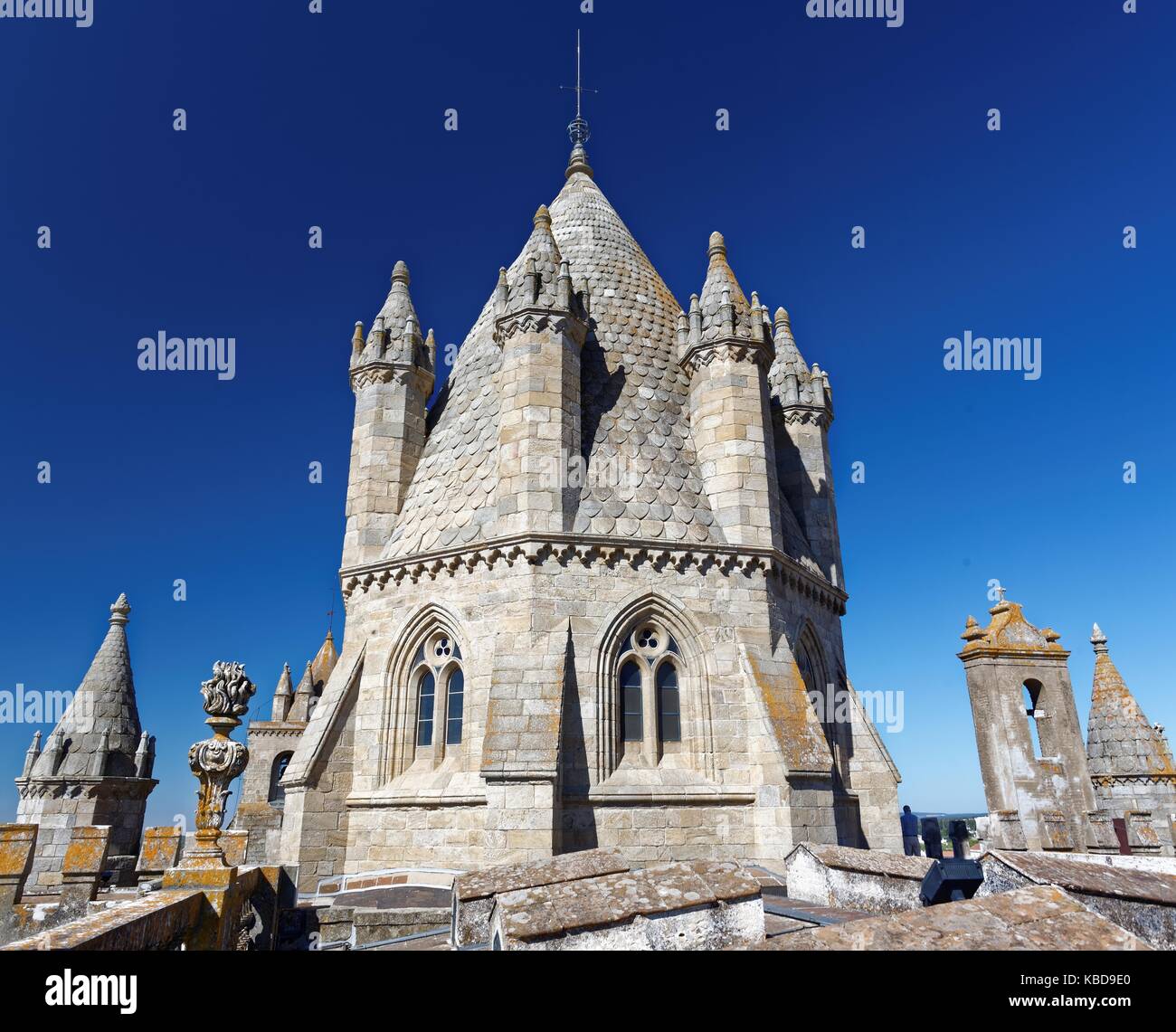 Evora cathedral hi-res stock photography and images - Alamy