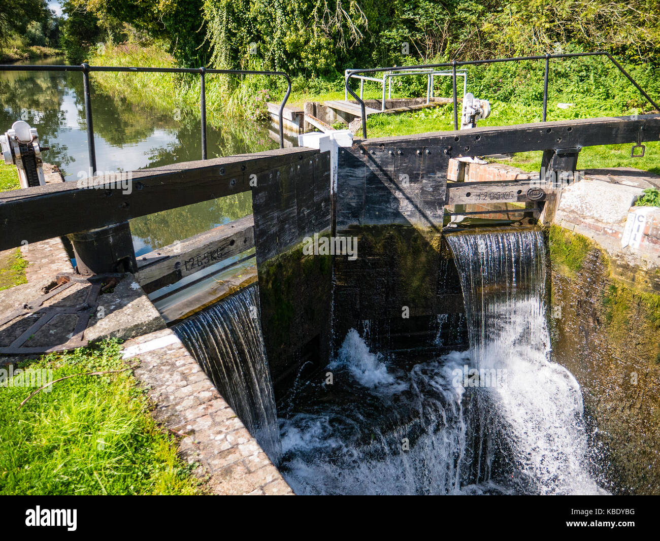 Garston Lock, River Kennet, Thale, Berkshire, England Stock Photo - Alamy