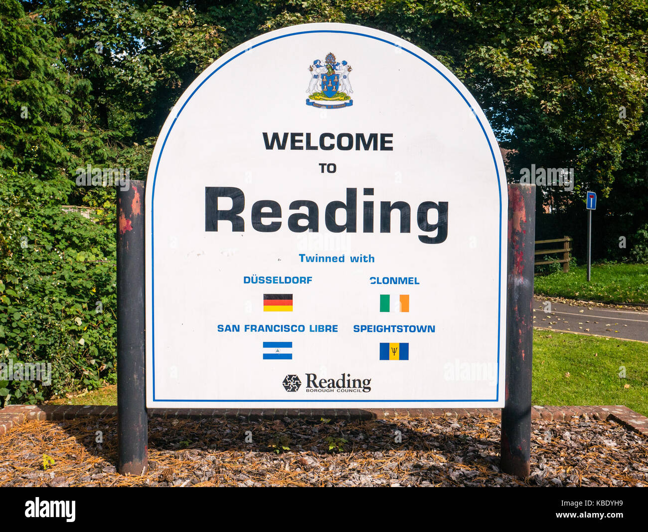 Welcome to Reading Sign, Reading, Berkshire, England, UK, GB Stock ...