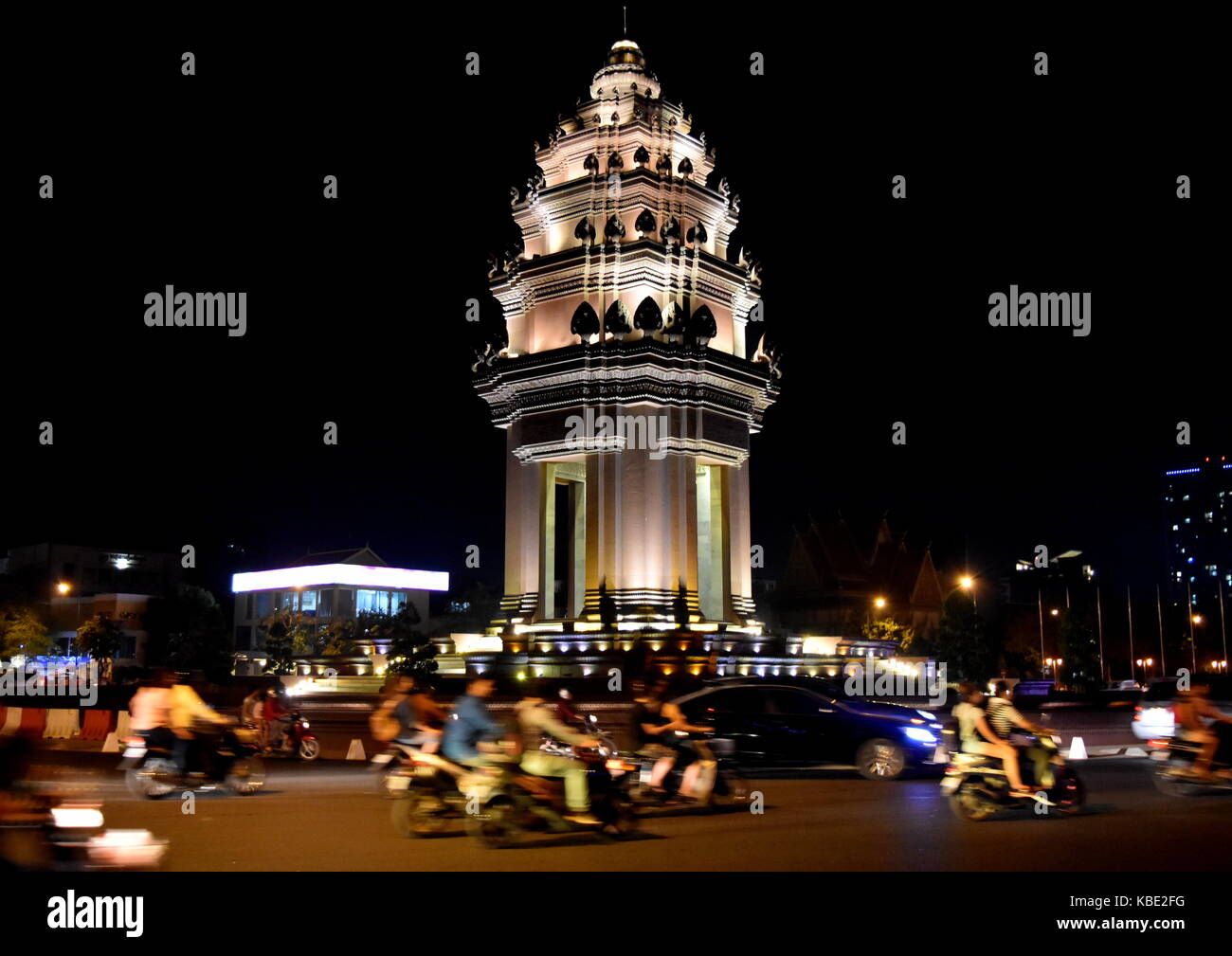 Stupa shaped monument to Cambodia's independence from France, in ...