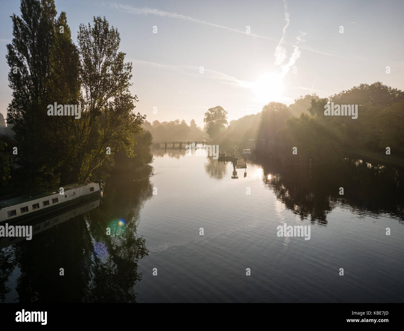 River Thames at Dawn, View from Reading Bridge towards Caversham Lock ...