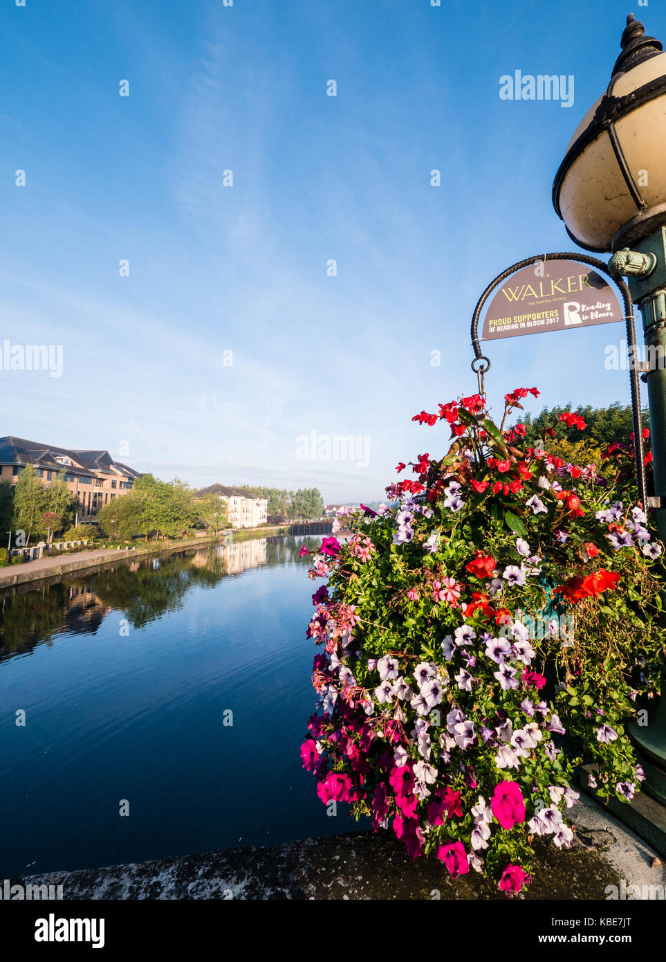 Dawn, Reading Bridge, River Thames, Reading, Berkshire, England, UK, GB ...