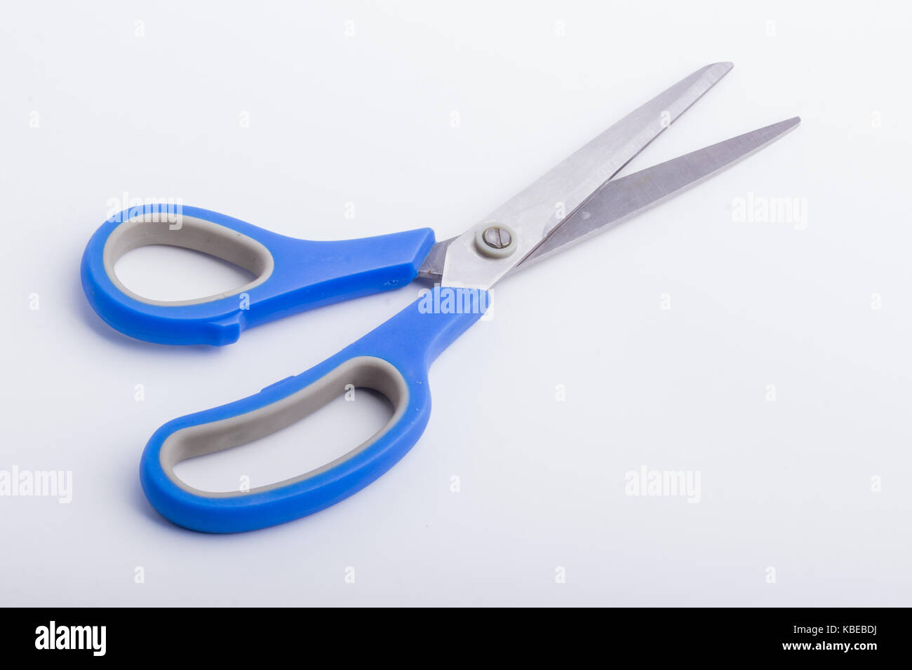 Half a pair of scissors hi-res stock photography and images - Alamy