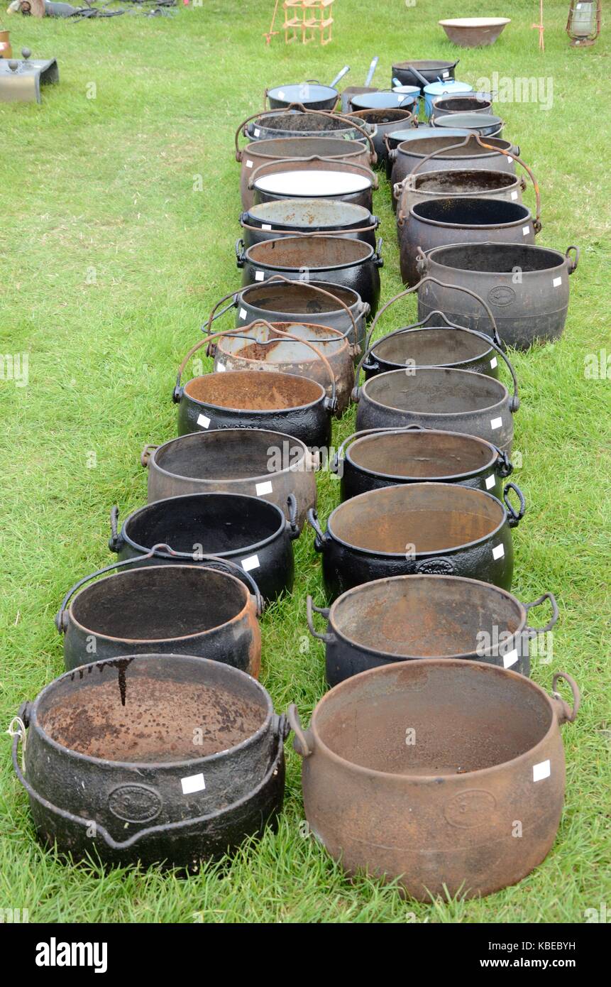 Old cooking pots hi-res stock photography and images - Alamy