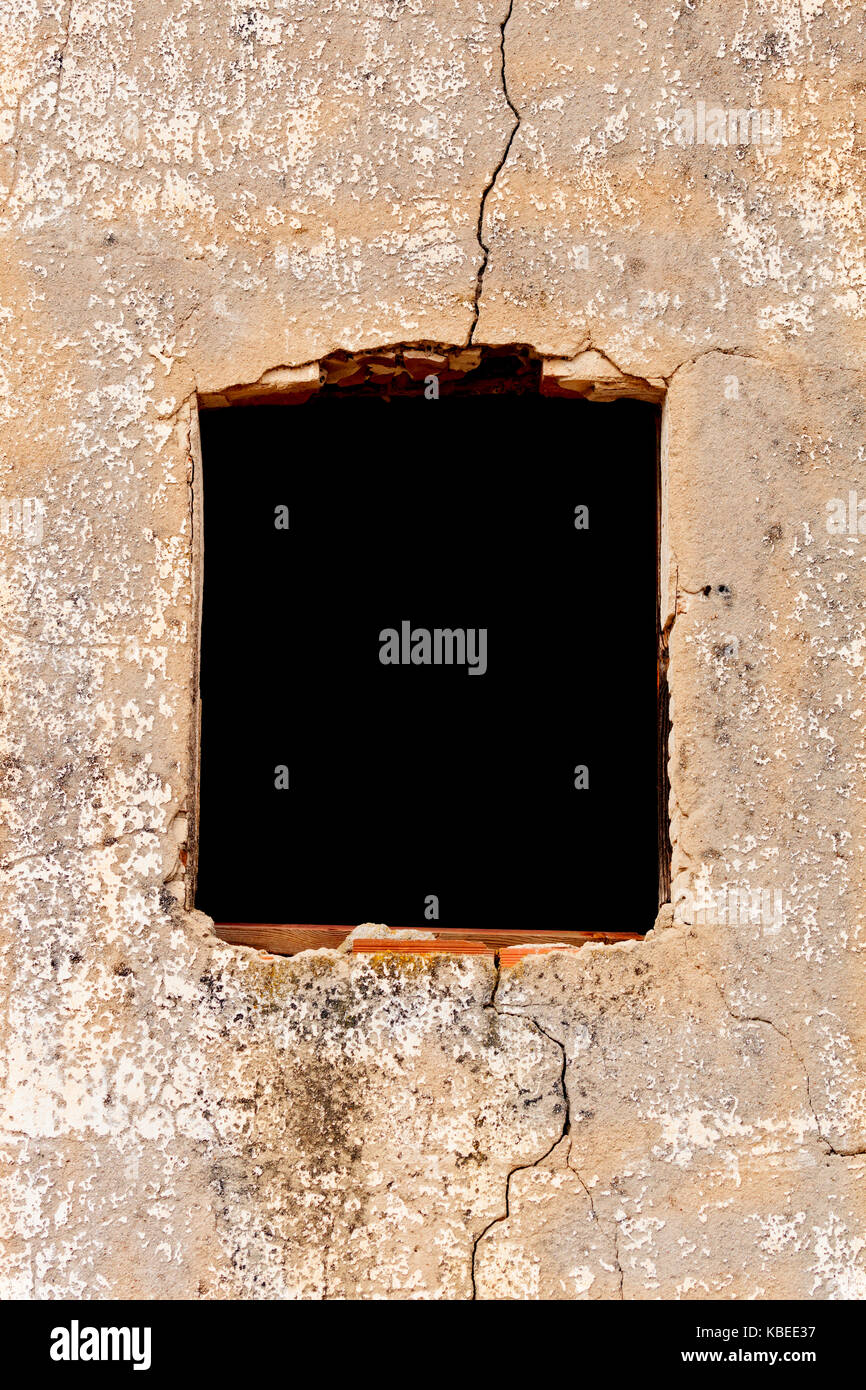 Ruined window of an abandoned house Stock Photo - Alamy