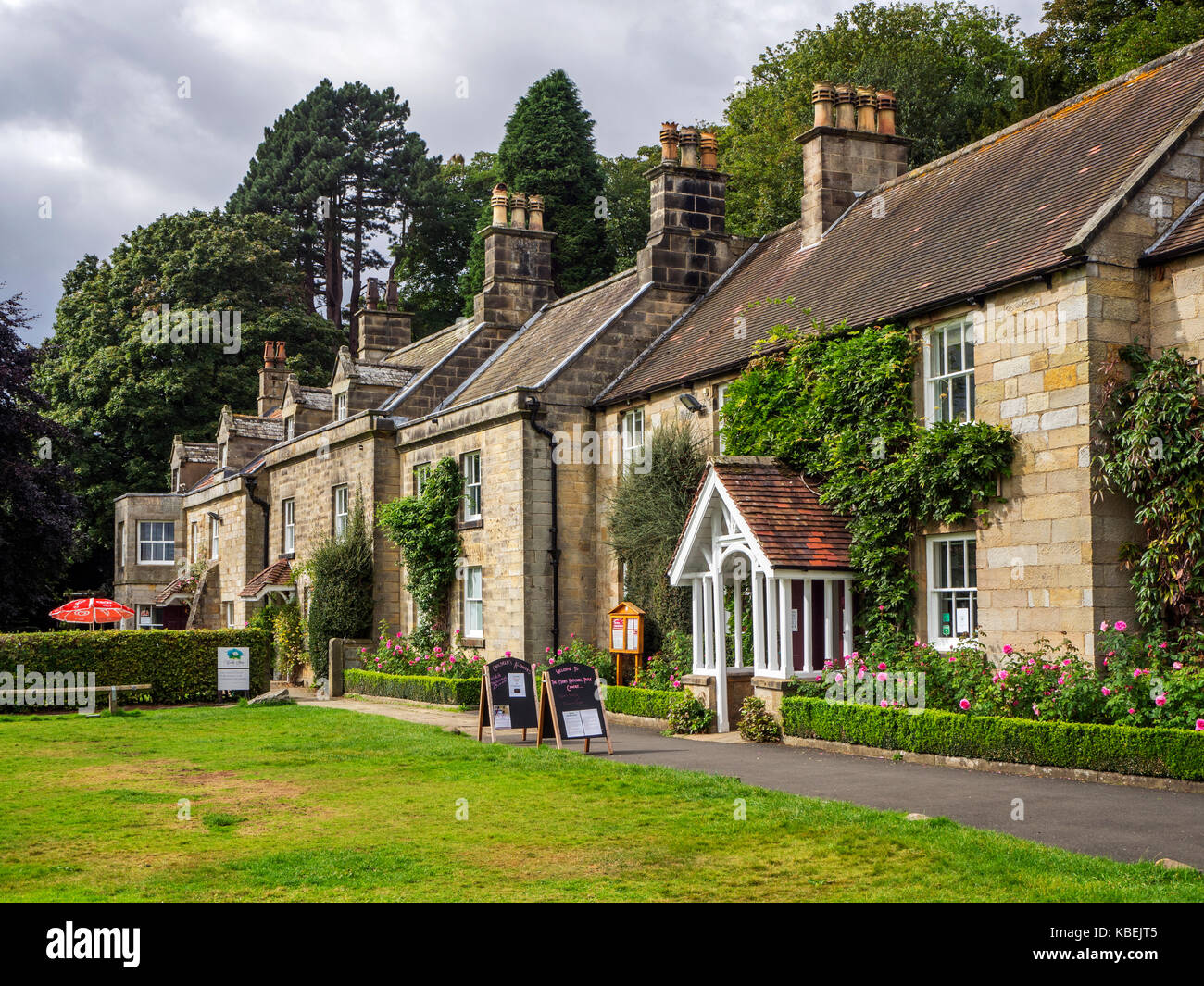 National park visitor centre uk hi-res stock photography and images - Alamy