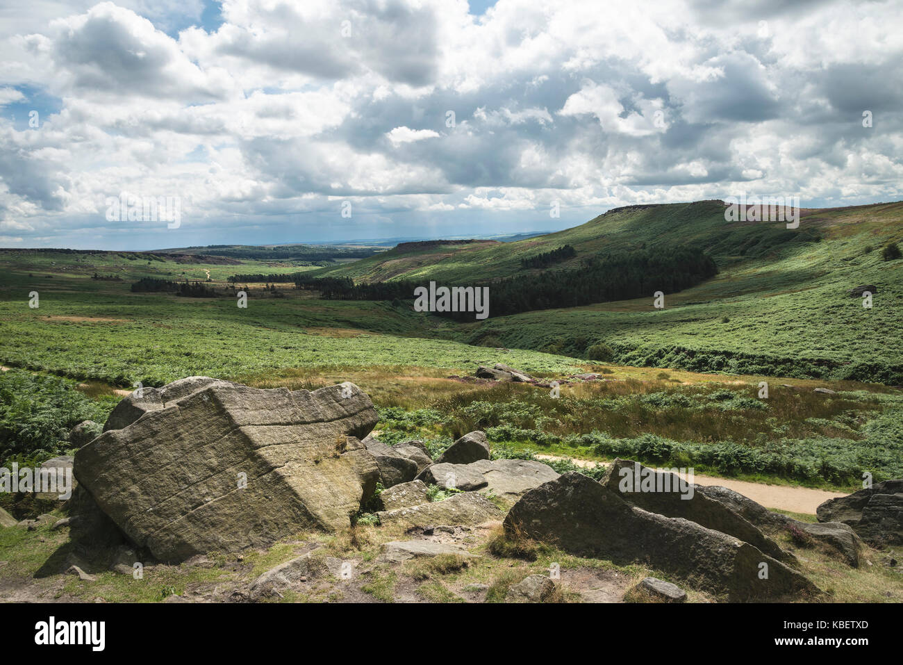 Colorful vibrant landscape image of Burbage Edge and Rocks in Summer in ...