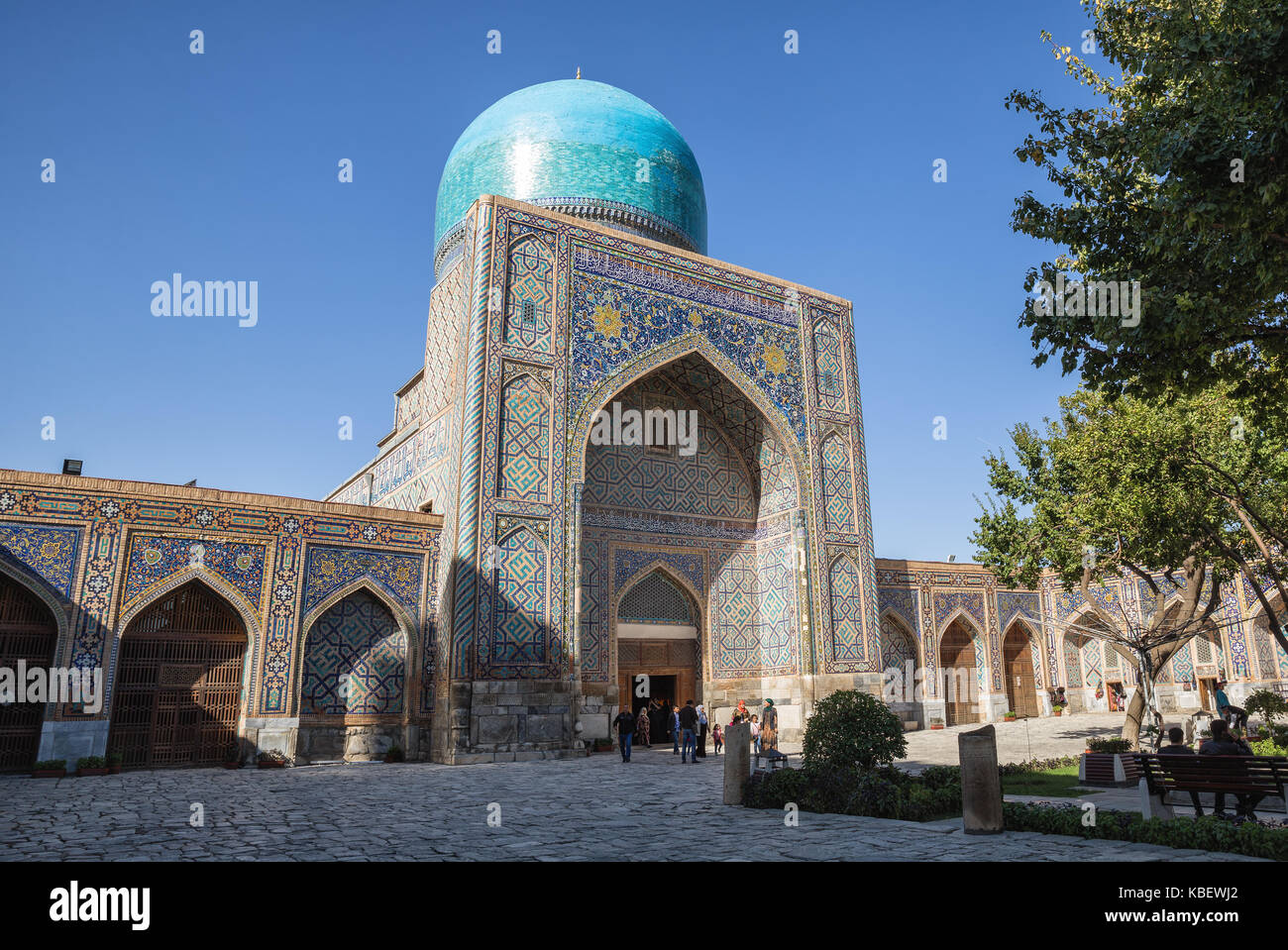 Tilya kori madrasah registan samarkand hi-res stock photography and ...