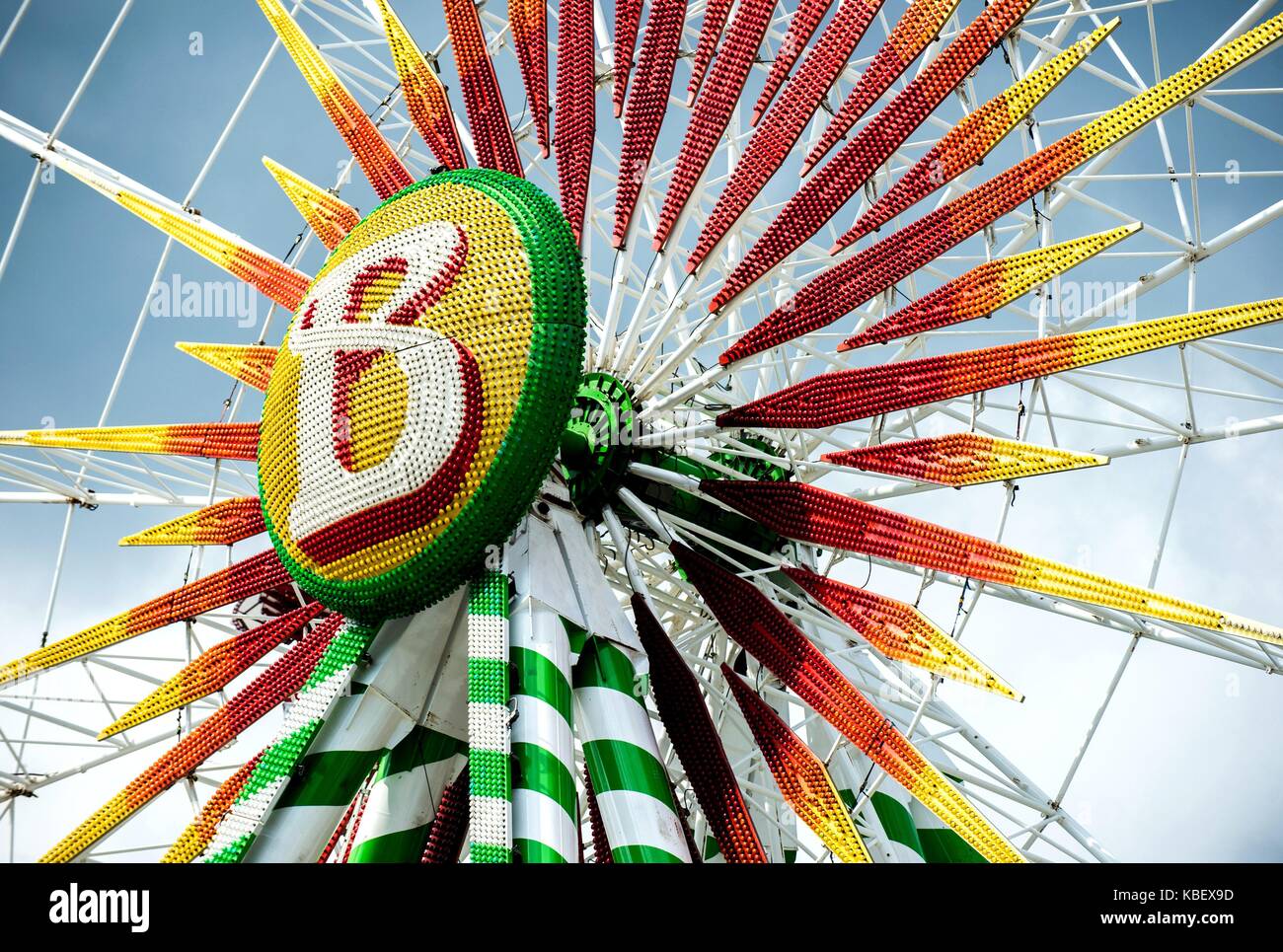 A ferris wheel on the funfair Cranger Kirmes in Herne (Germany), 03 ...