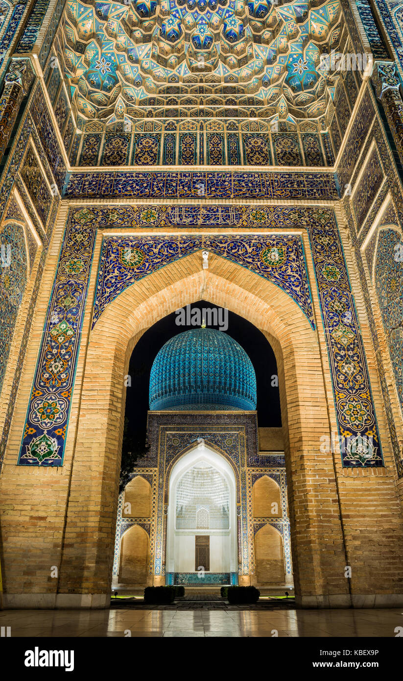 Gur-Emir mausoleum of Tamerlane (Amir Timur) and his family at night ...