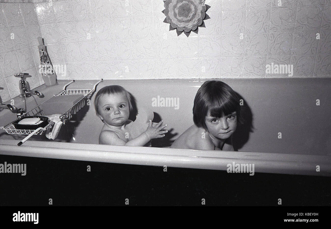 1970s uk children street hi-res stock photography and images - Alamy