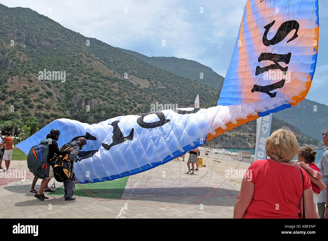 Collapsing parachute in Olu Deniz town, Turkey Stock Photo - Alamy