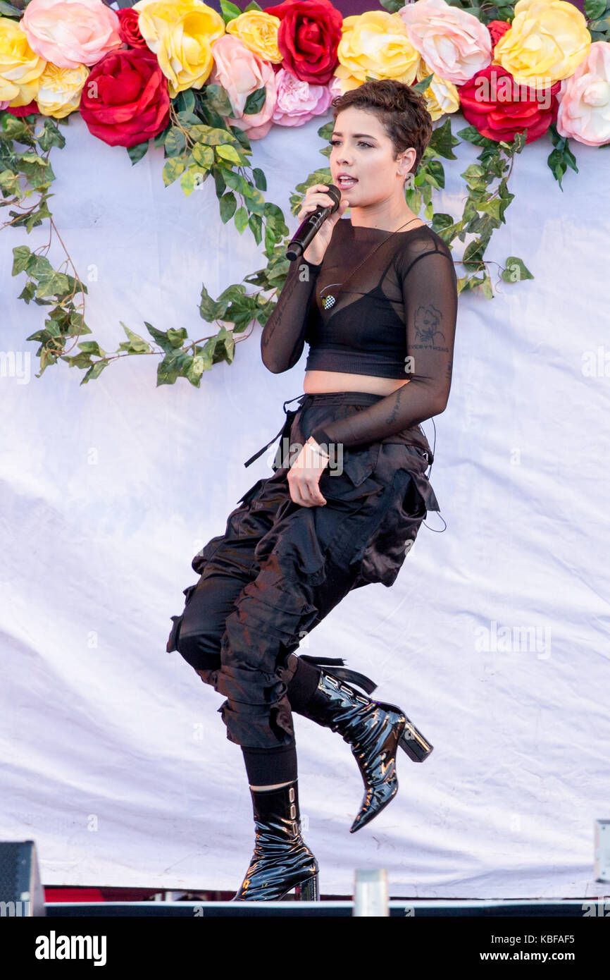 Las Vegas, Nevada, USA. 23rd Sep, 2017. HALSEY (ASHLEY FRANGIPANE ...