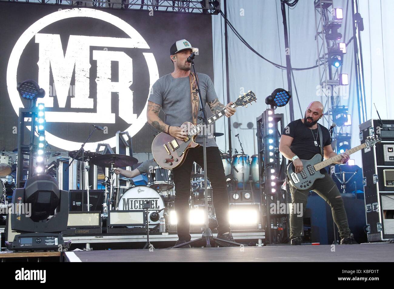 Las Vegas, NV, USA. 29th Sep, 2017. Michael Ray on stage for Route 91 ...