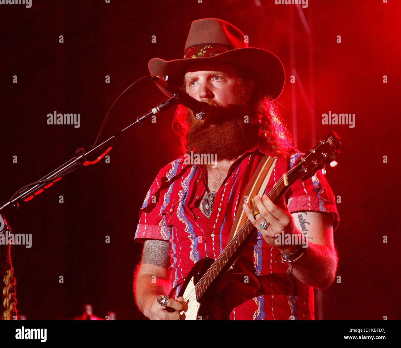 John osborne of brothers osbourne hi-res stock photography and images ...