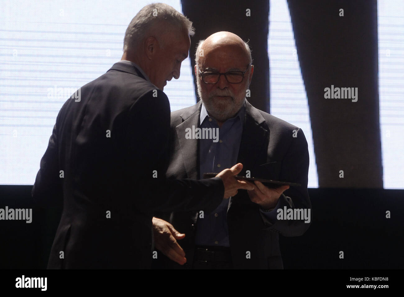 Jorge Ramos Stock Photos & Jorge Ramos Stock Images - Alamy