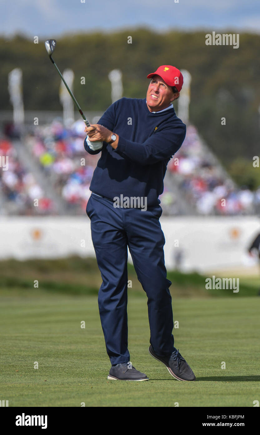 Phil mickelson of the united states hi-res stock photography and images ...
