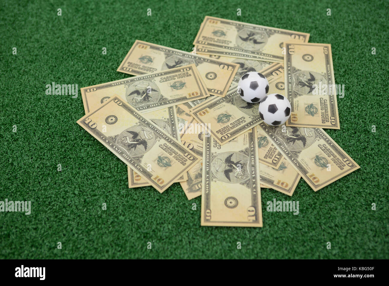 Football and bank notes hi-res stock photography and images - Alamy
