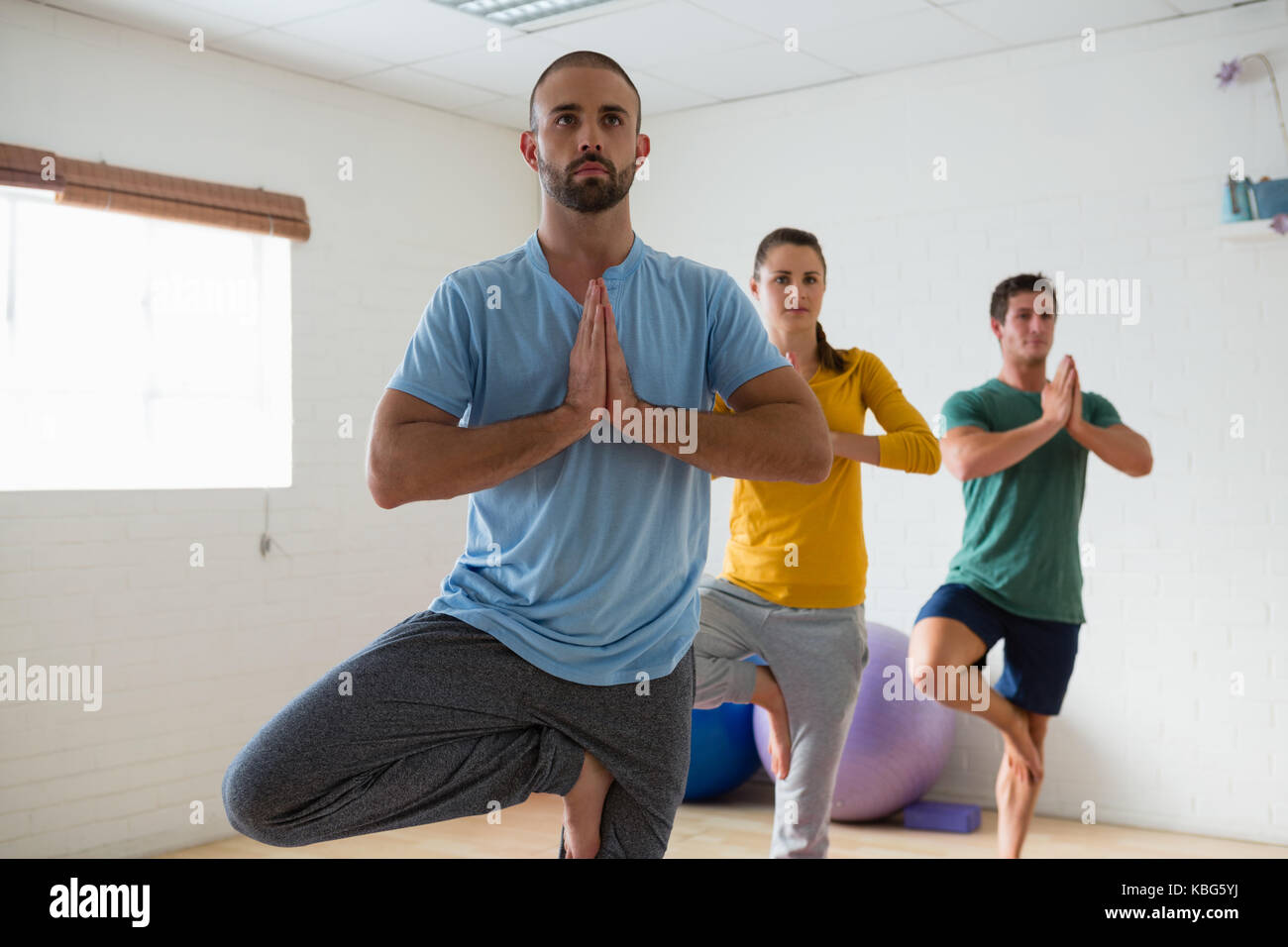 Students pose together in hi-res stock photography and images - Alamy