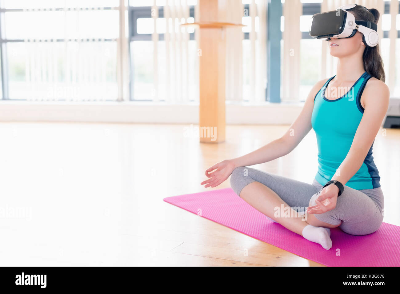 Virtual gym hi-res stock photography and images - Alamy