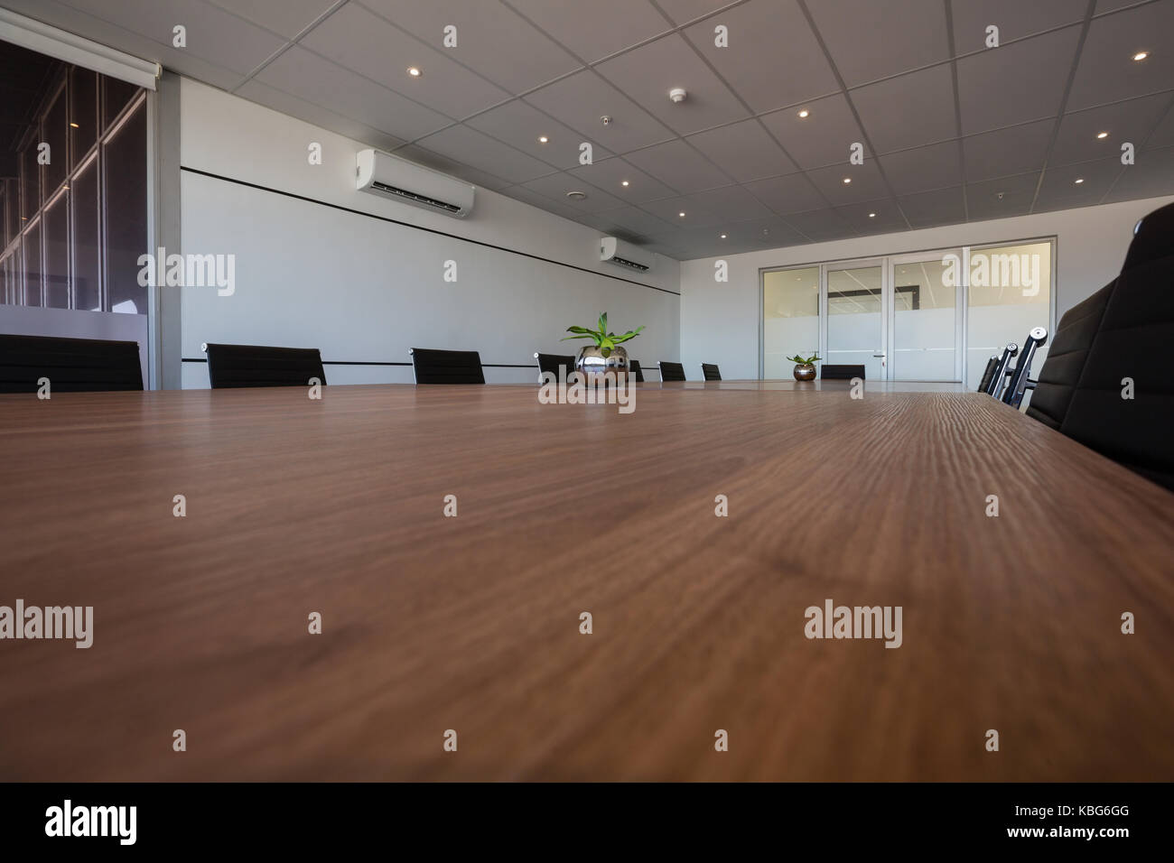 Interior of empty modern conference room Stock Photo - Alamy
