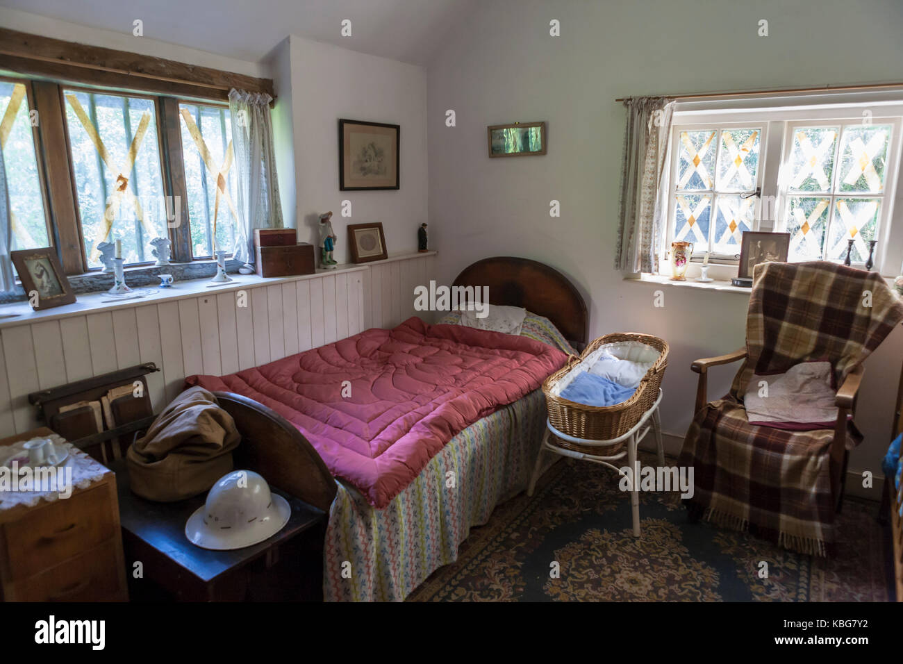 Manor farm country park uk hi-res stock photography and images - Alamy