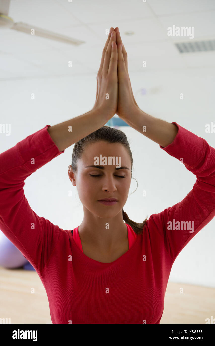 Woman squat pose hi-res stock photography and images - Alamy