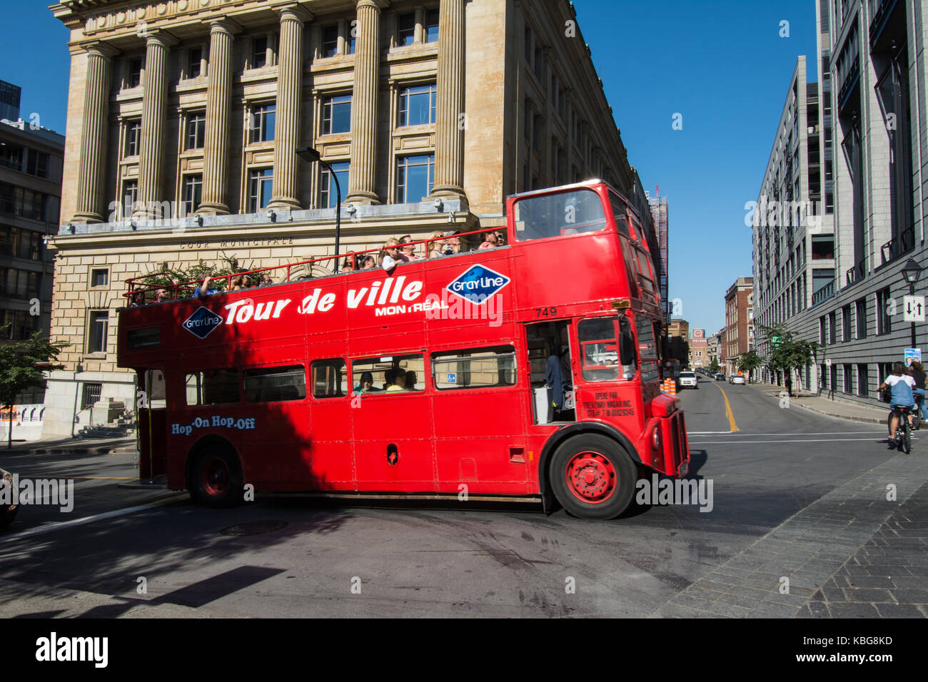 Big red open top tour bus hi-res stock photography and images - Alamy