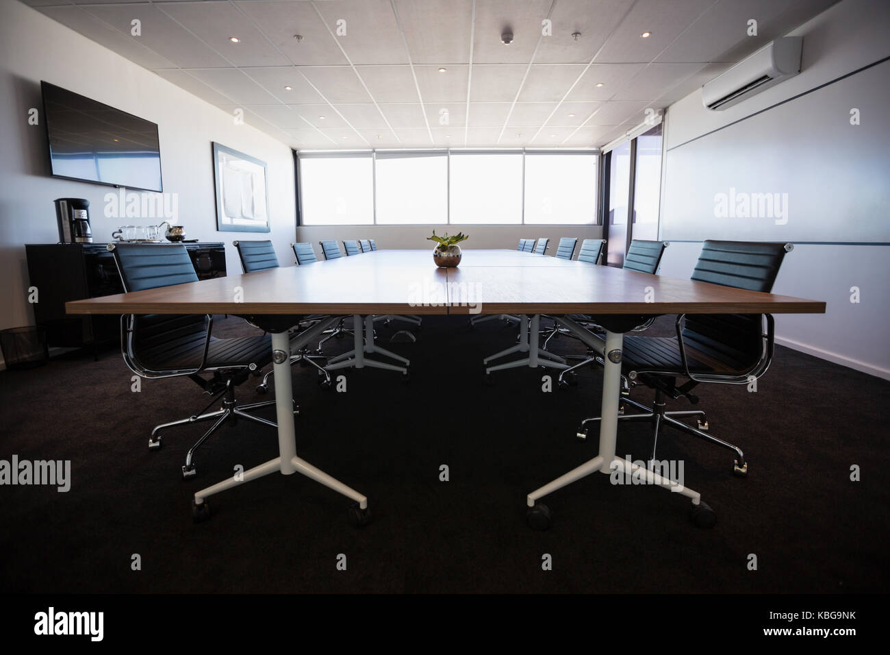 Interior of empty modern meeting room Stock Photo - Alamy