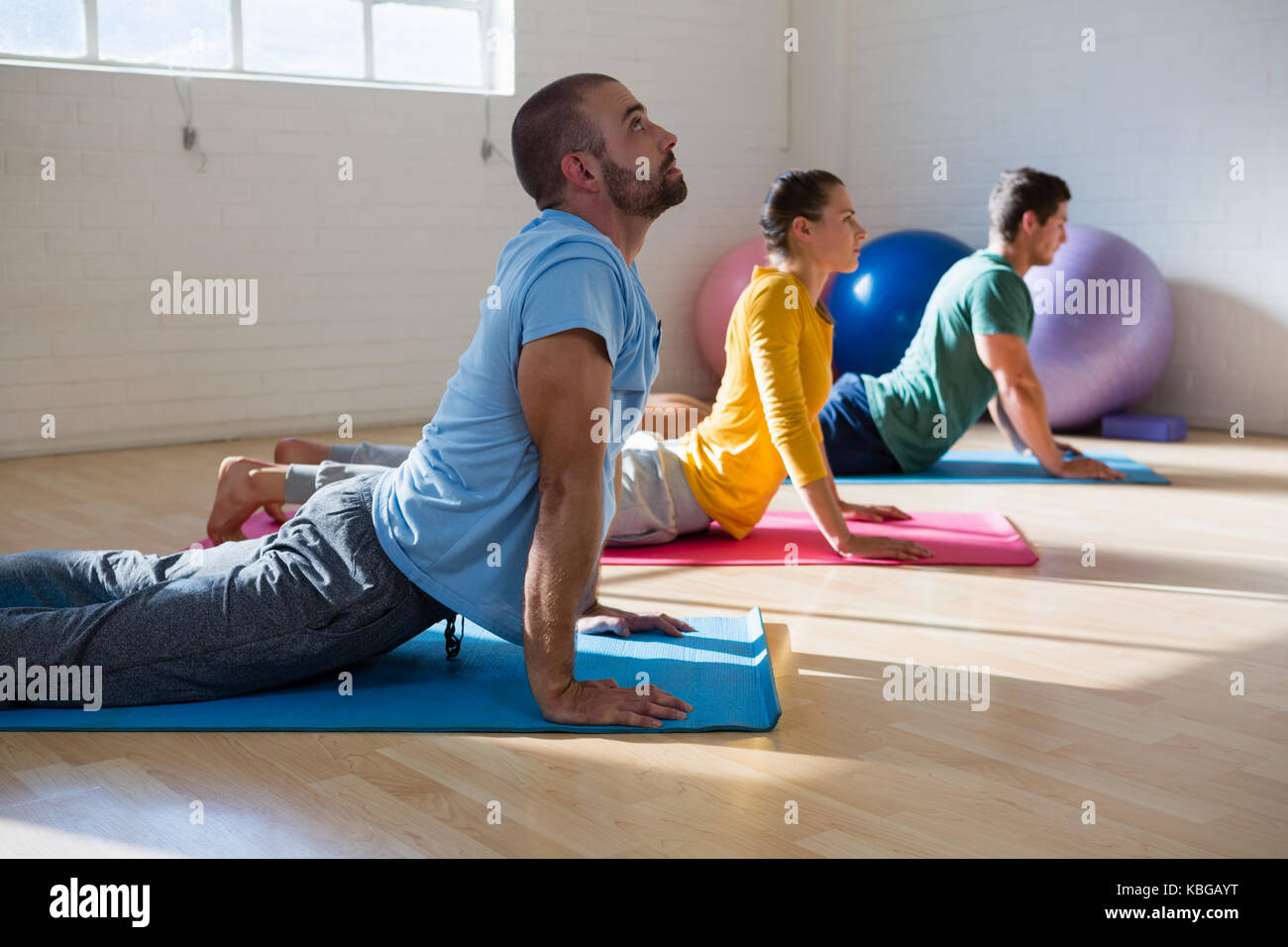 Students pose together in hi-res stock photography and images - Alamy