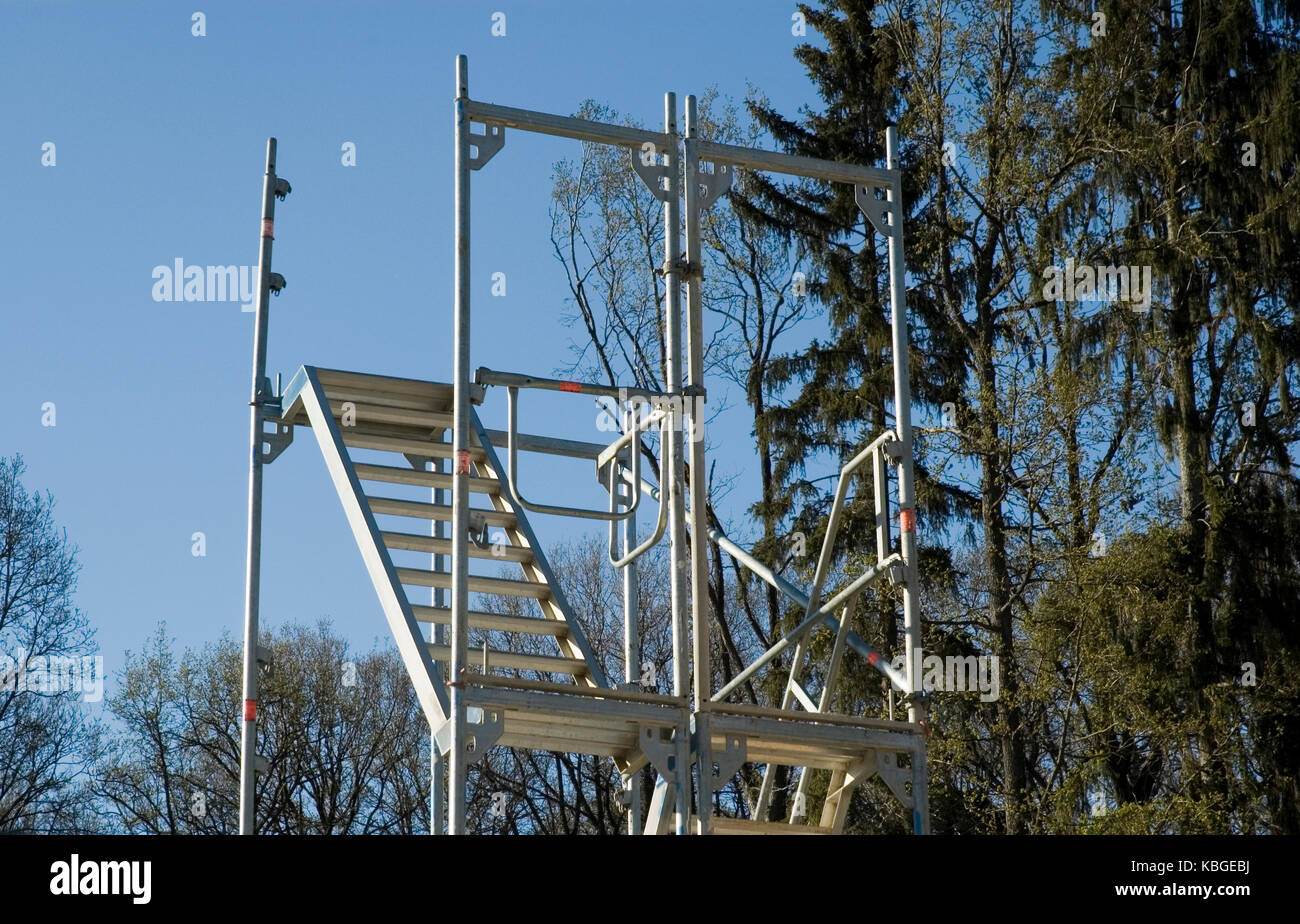 Scaffold steps hi-res stock photography and images - Alamy