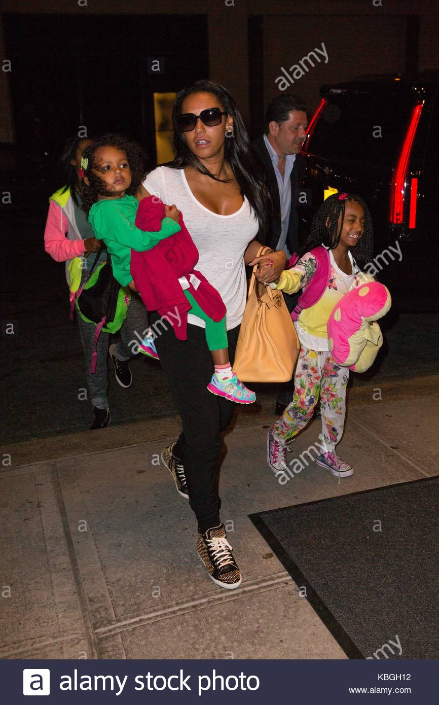 Mel B And Angel Iris Murphy Brown Stock Photos & Mel B And Angel Iris ...