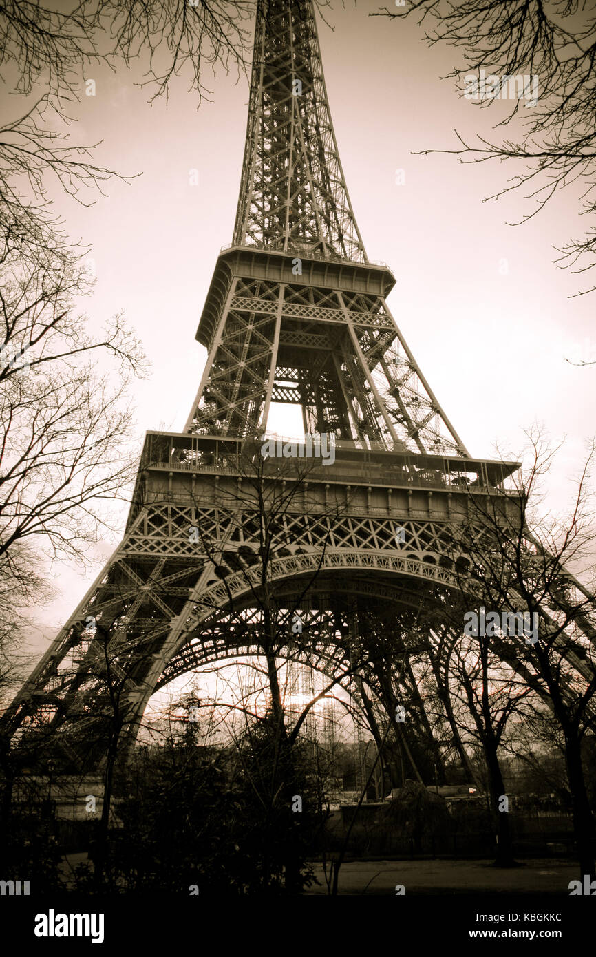 Eiffel Tower in Paris during winter Stock Photo - Alamy