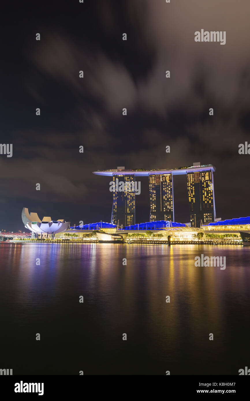 view of marina bay at night, urban landscape of Singapore Stock Photo - Alamy