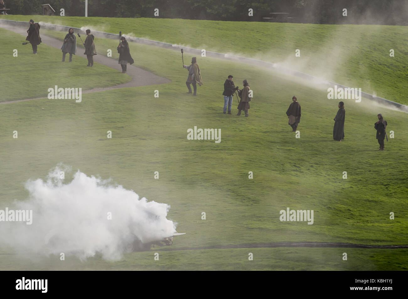 Plenty of extras in costume are seen at Linlithgow Palace as camera ...