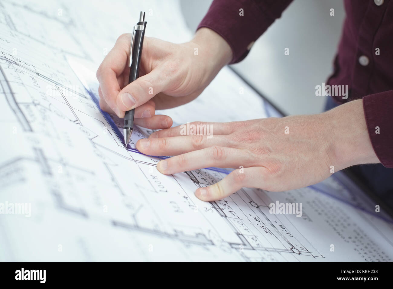 Drafting section hi-res stock photography and images - Alamy