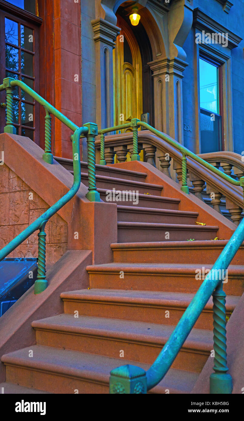Van Stoop High Resolution Stock Photography and Images - Alamy
