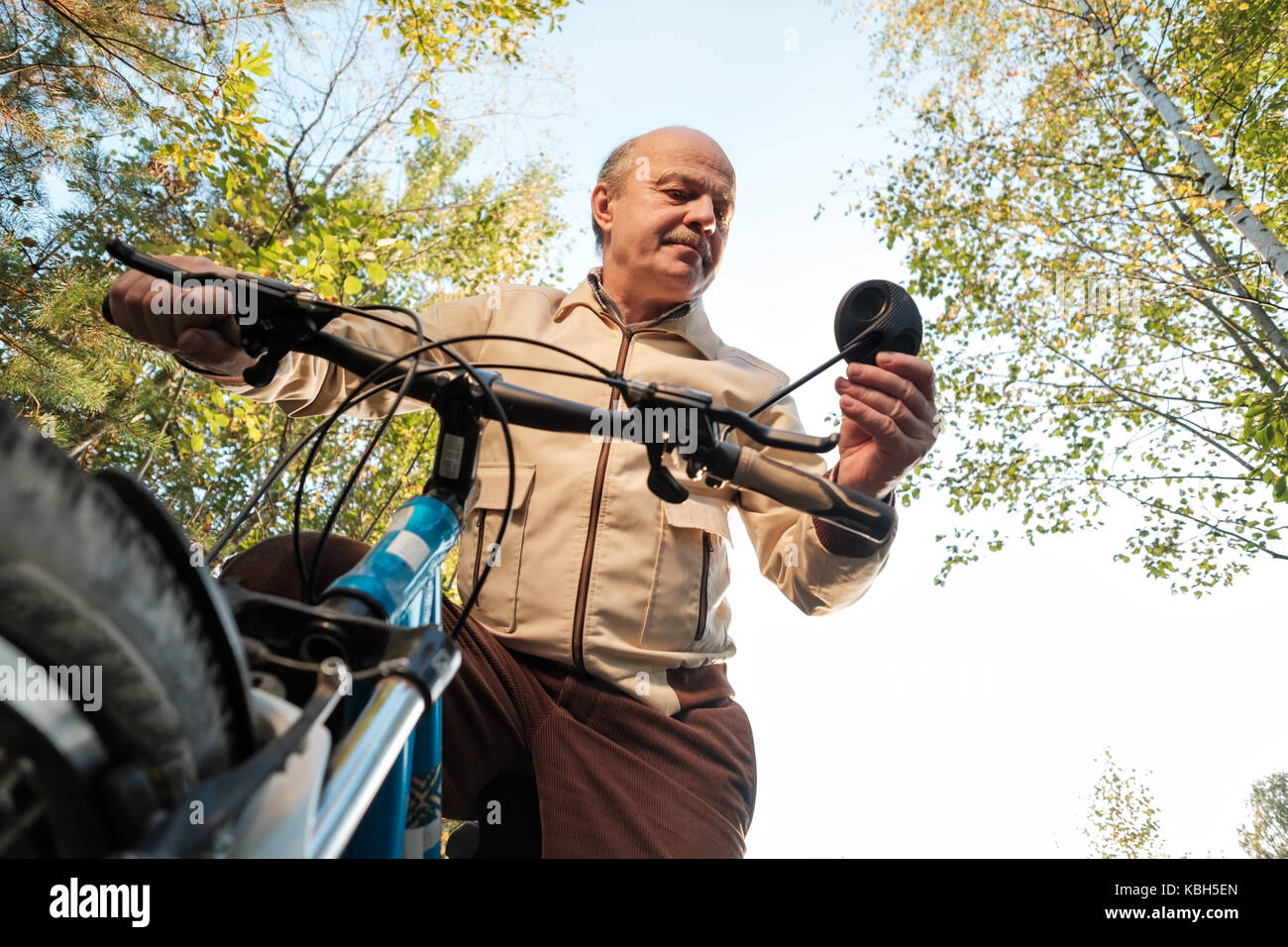 Man bike ride in park hi-res stock photography and images - Alamy