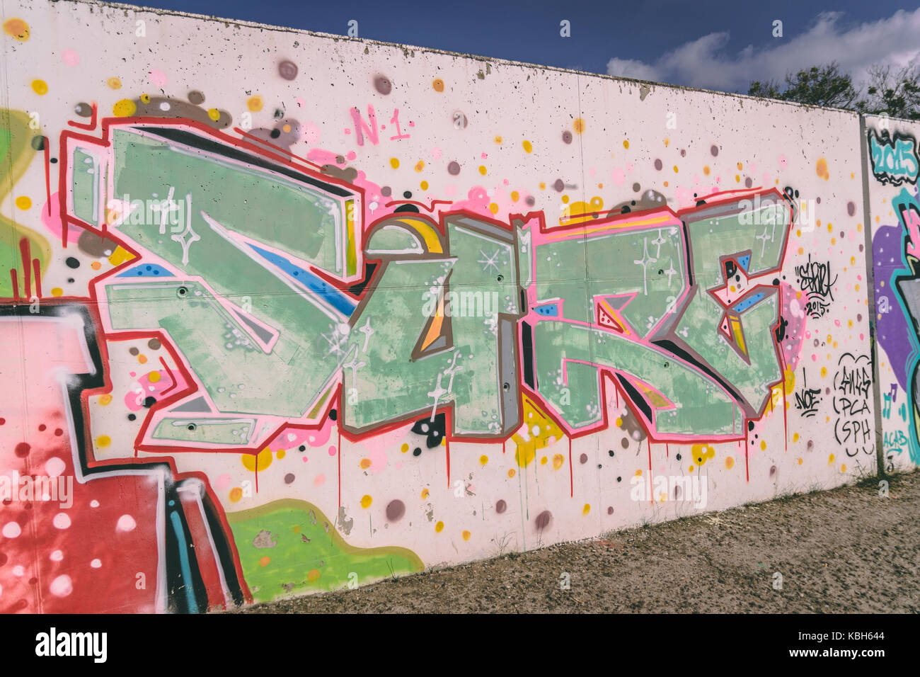 Graffiti & Street art - Barcelona, Spain Stock Photo - Alamy