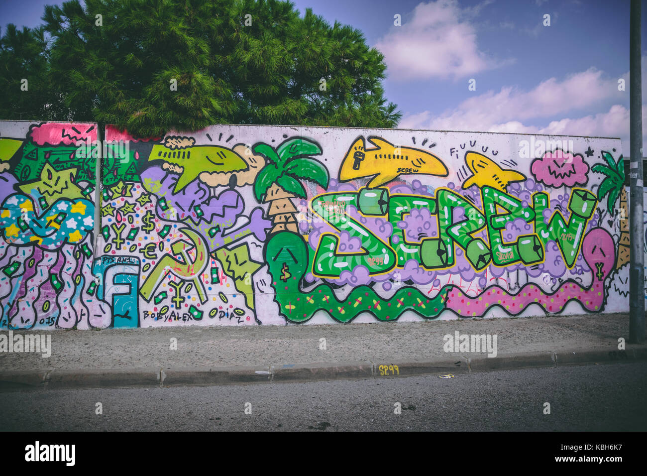 Graffiti & Street art - Barcelona, Spain Stock Photo - Alamy
