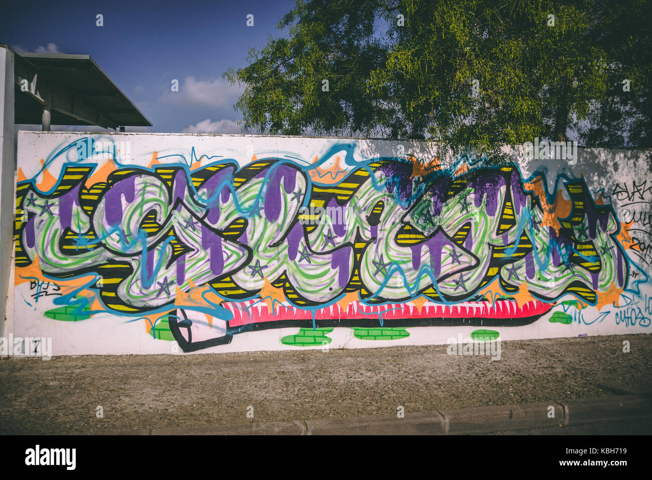 Graffiti & Street art - Barcelona, Spain Stock Photo - Alamy