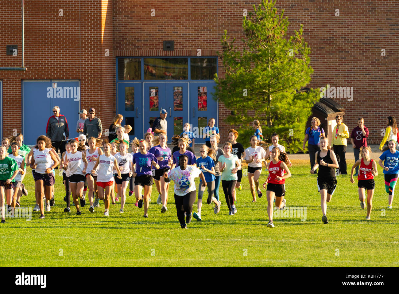 Girls participate in a cross country (running) meet at Verona Area High ...