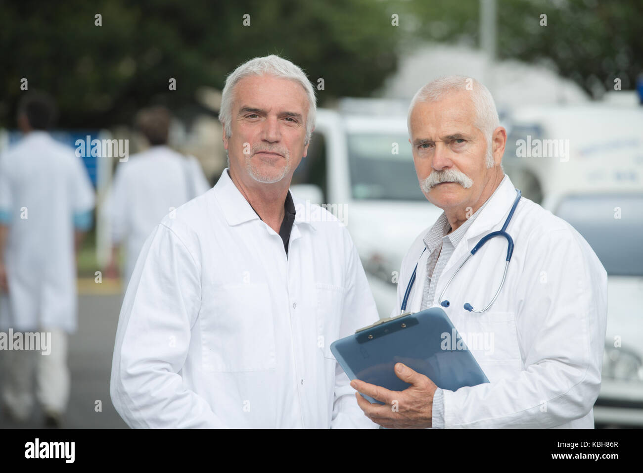 Doctors car park hi-res stock photography and images - Alamy