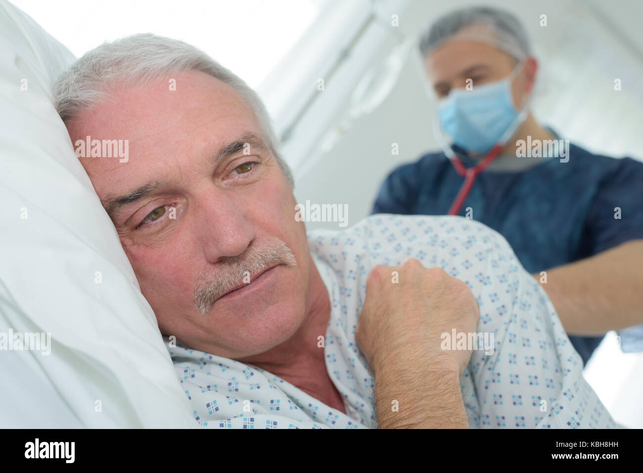 Back ache nurse hi-res stock photography and images - Alamy