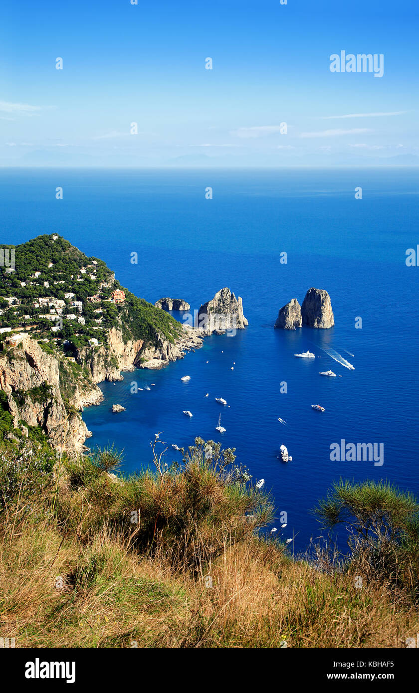 Faraglioni rock formations capri hi-res stock photography and images ...