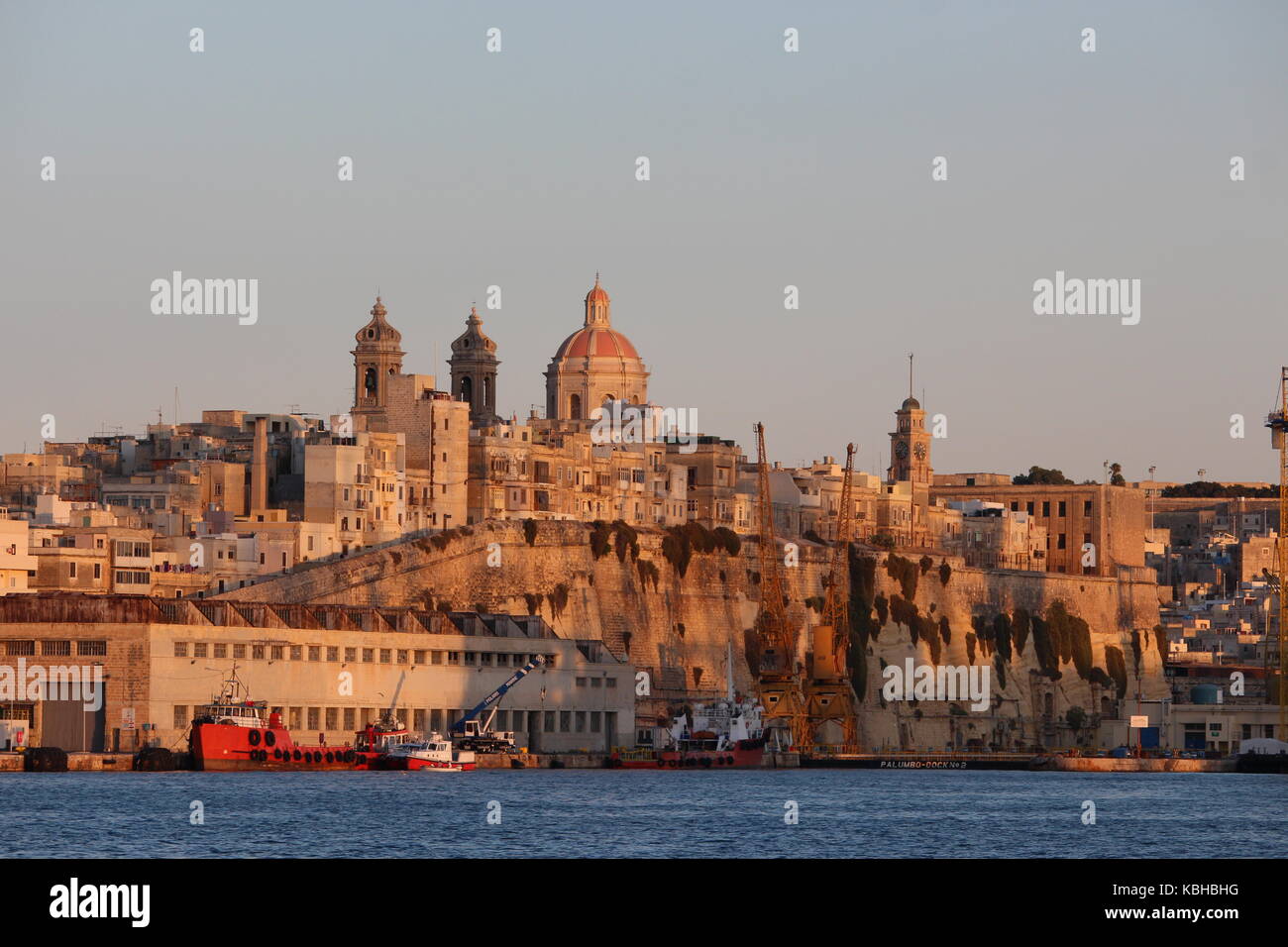 Senglea church hi-res stock photography and images - Alamy